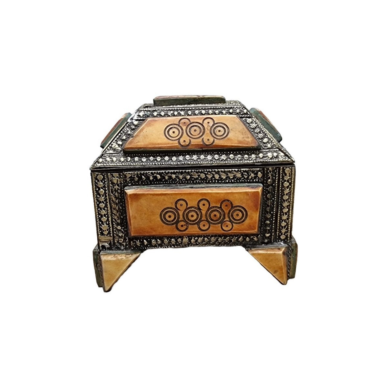 Vintage Moroccan Jewelry Box | €40 | Whoppah