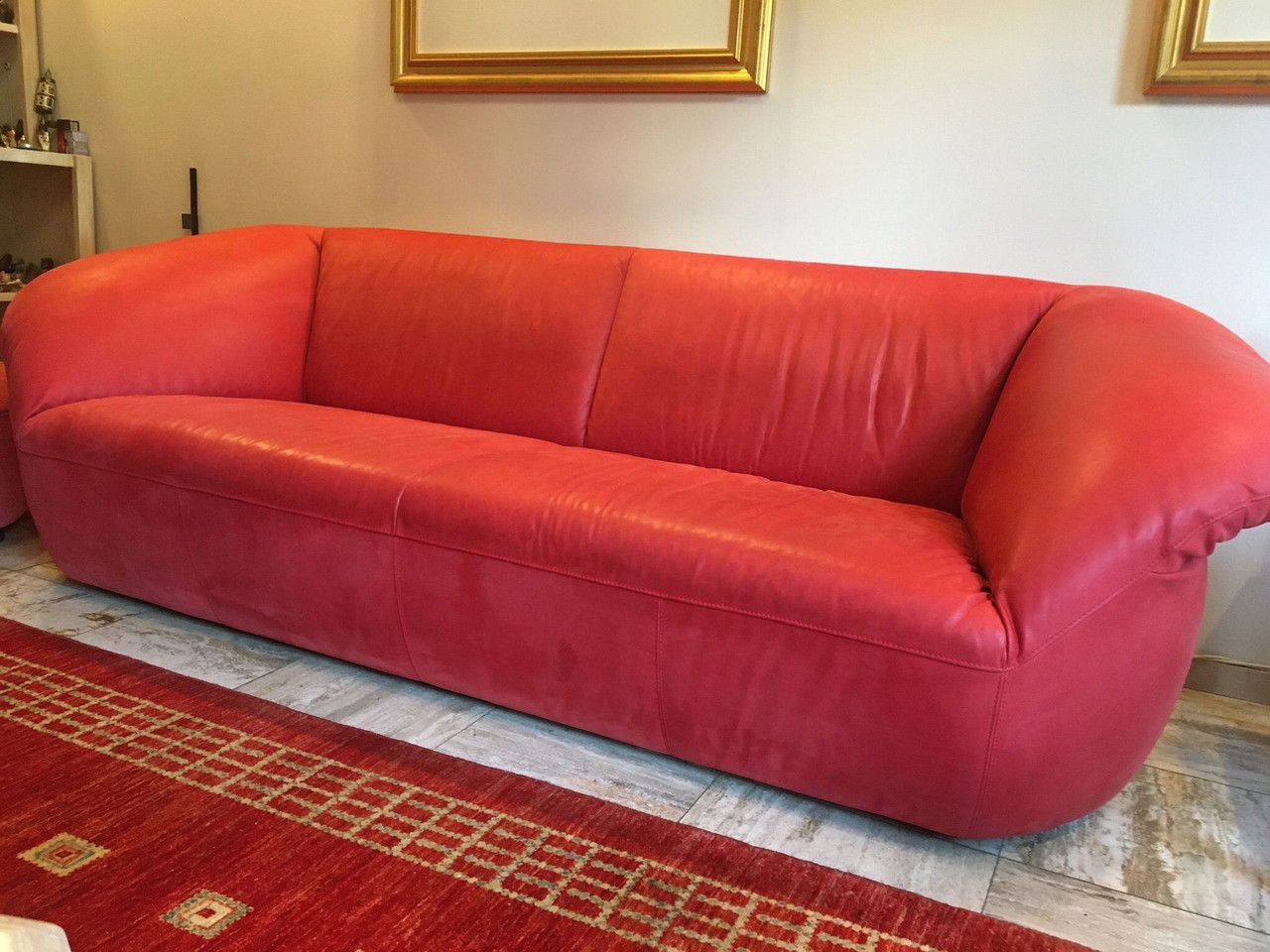 Leolux Gynko sofa + footstool | €1,000 | Whoppah