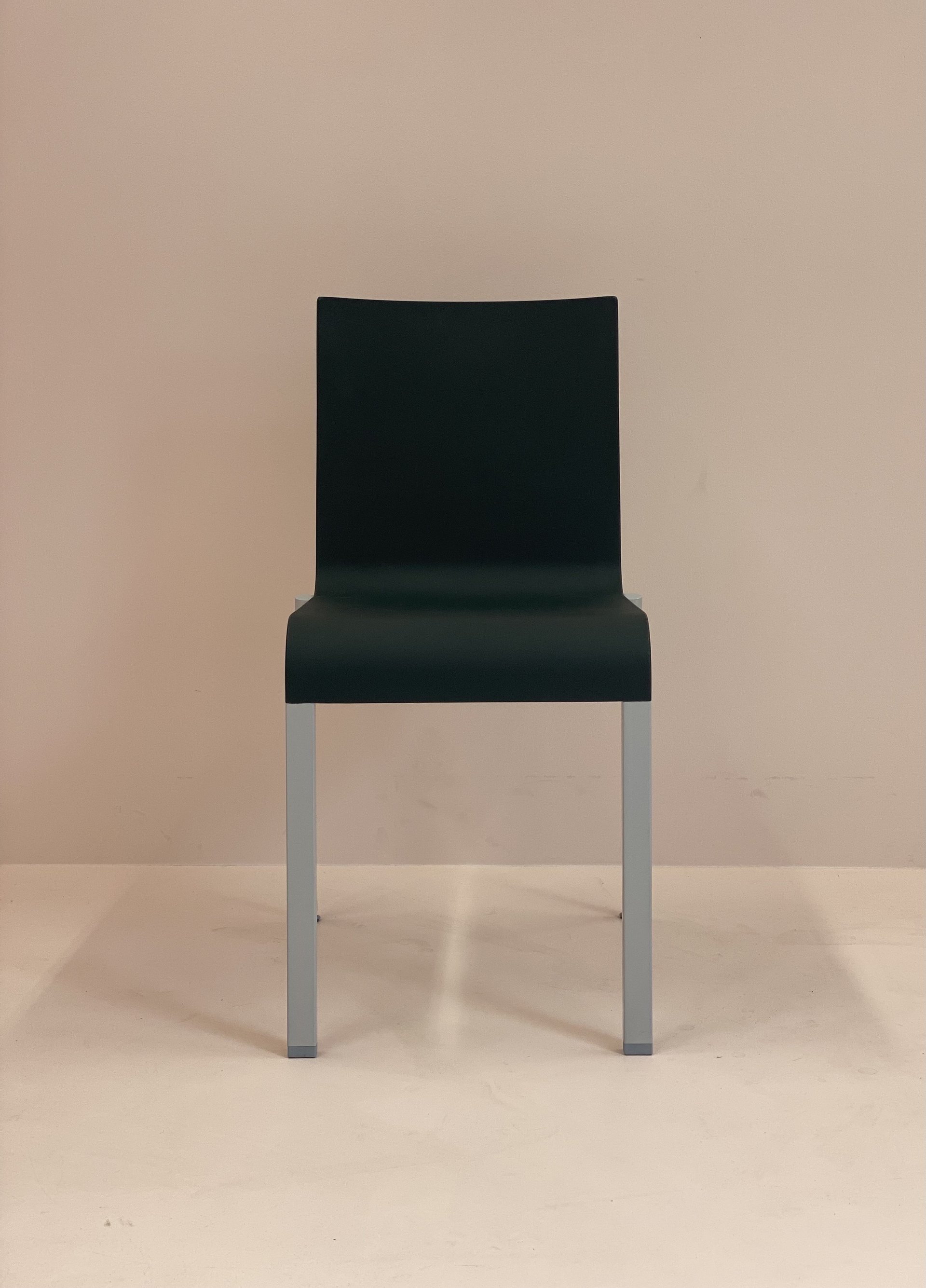 Vitra 03 chair | €260 | Whoppah