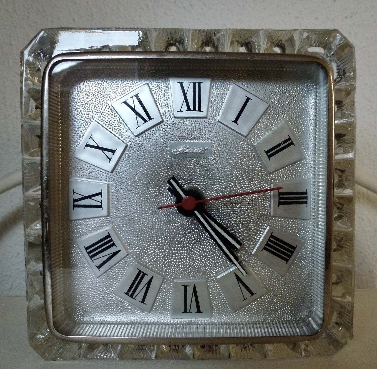 Vintage 70s Pop Art Clock | €50 | Whoppah