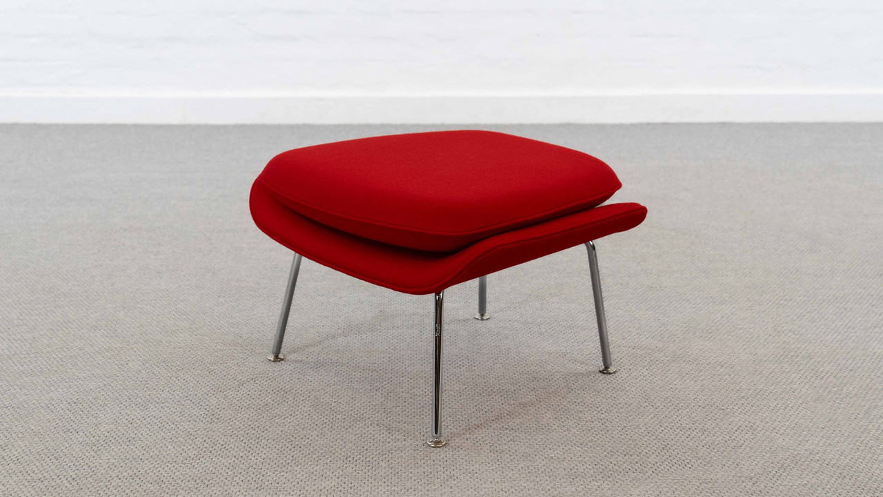 Womb Relax Stool by Eero Saarinen for Knoll International | €1,200 ...