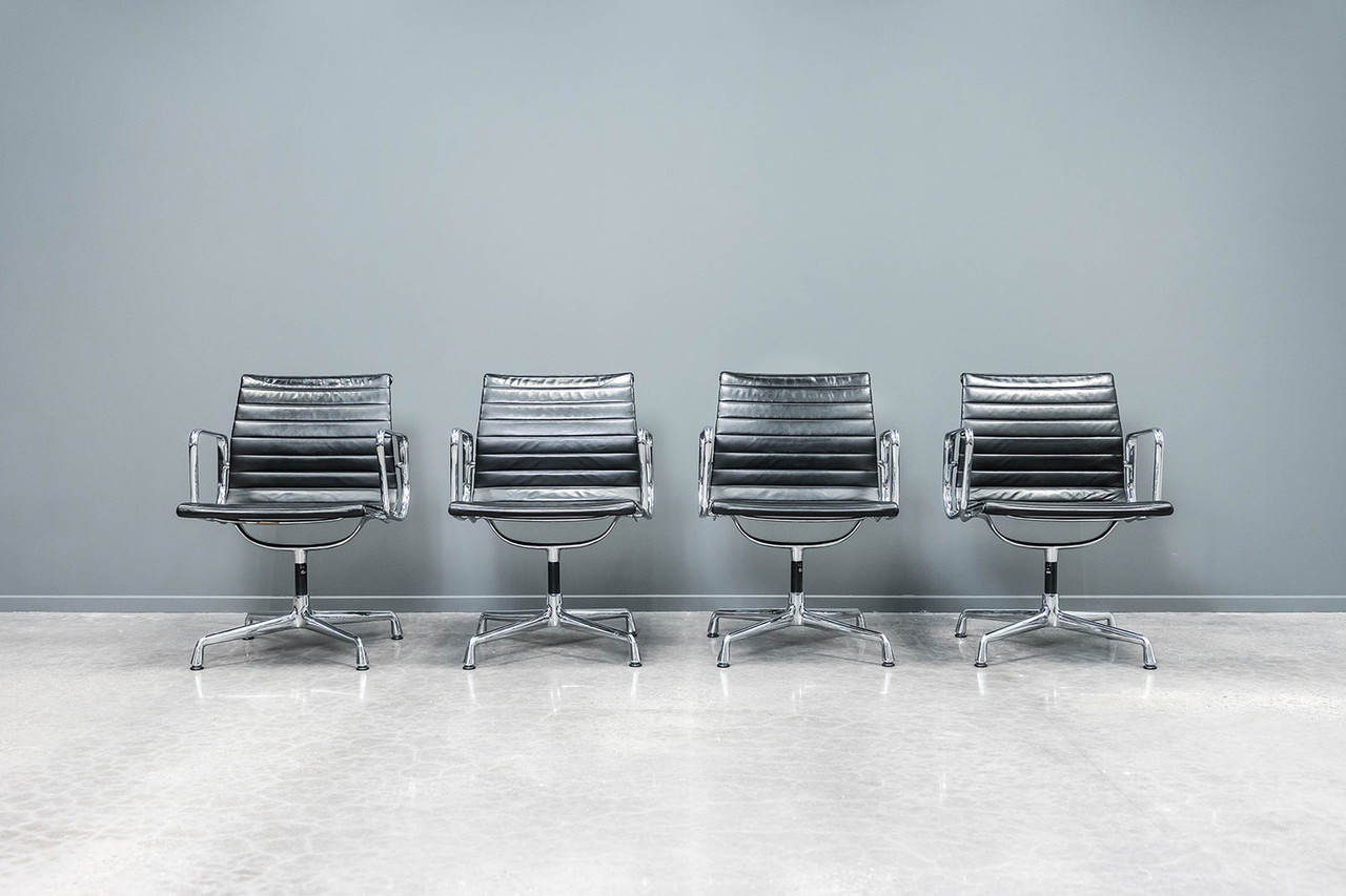 Eames EA108 meeting chair, 10x | €950 | Whoppah