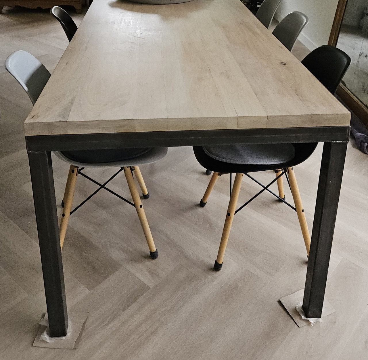 Customized dining table | €300 | Whoppah