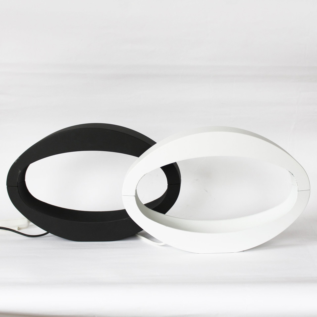 2x Massive Berio elliptical lamp | €175 | Whoppah