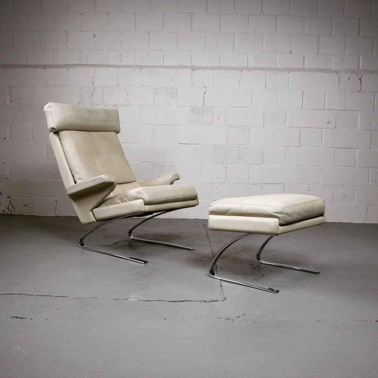 COR Germany Swing lounge chair + ottoman | €1,795 | Whoppah