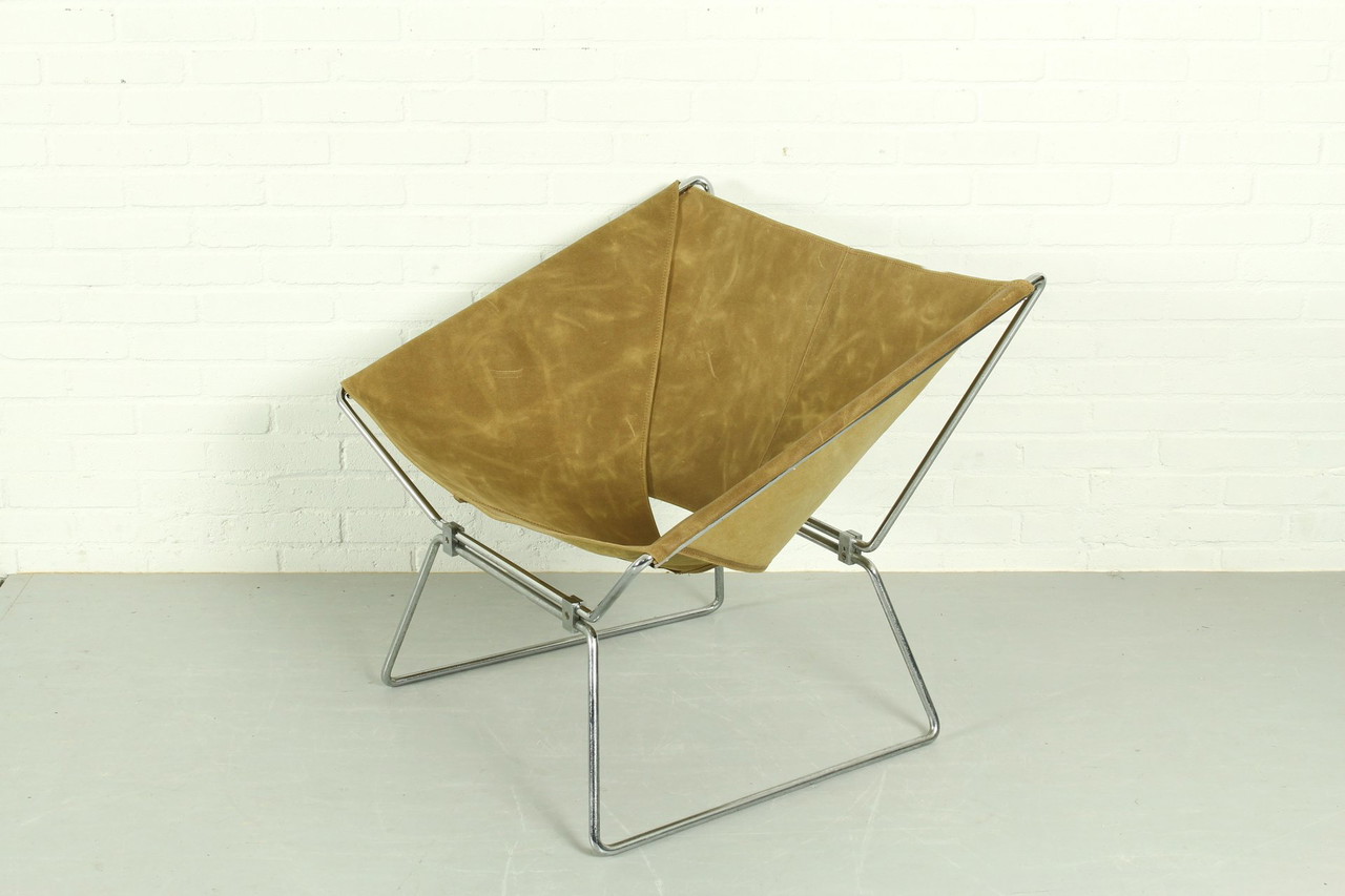 A Pierre Paulin AP-14 "Anneau" chair AP Polak, 1950s | €2,499 | Whoppah