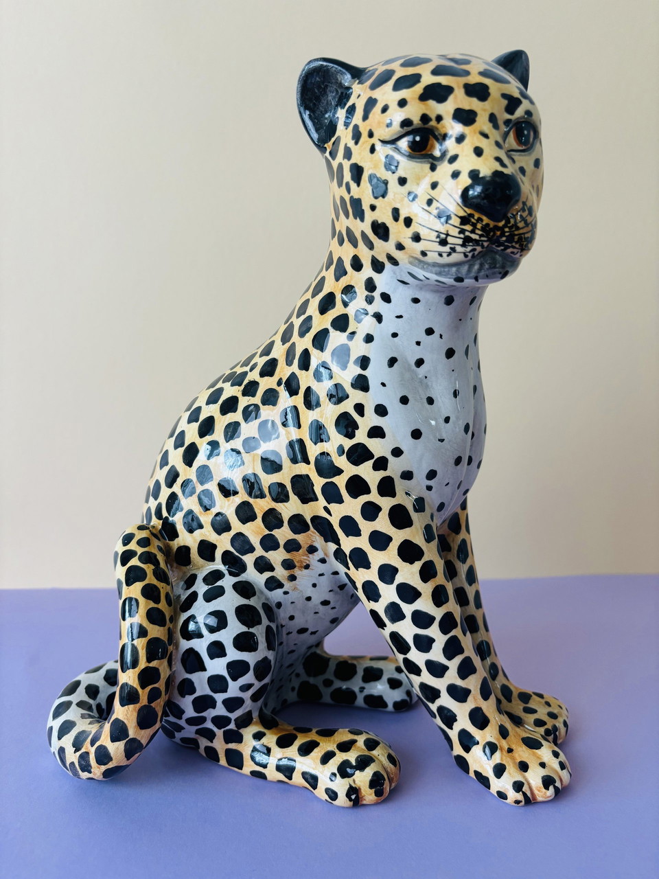 Vintage Italian Leopard Statue Of Ceramic | €90 | Whoppah