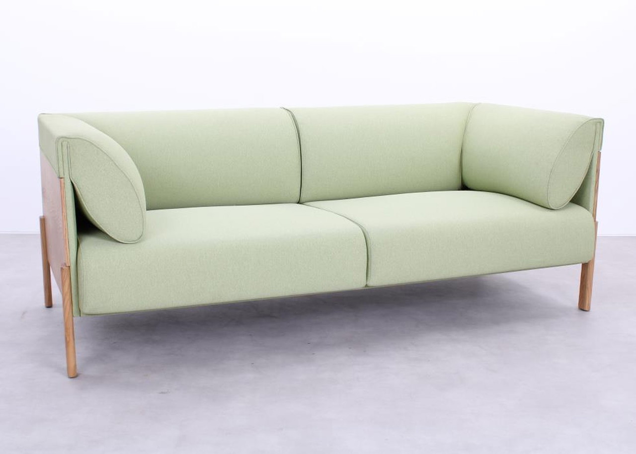 DeBerenn Welldone 2-seater sofa | €3,010 | Whoppah