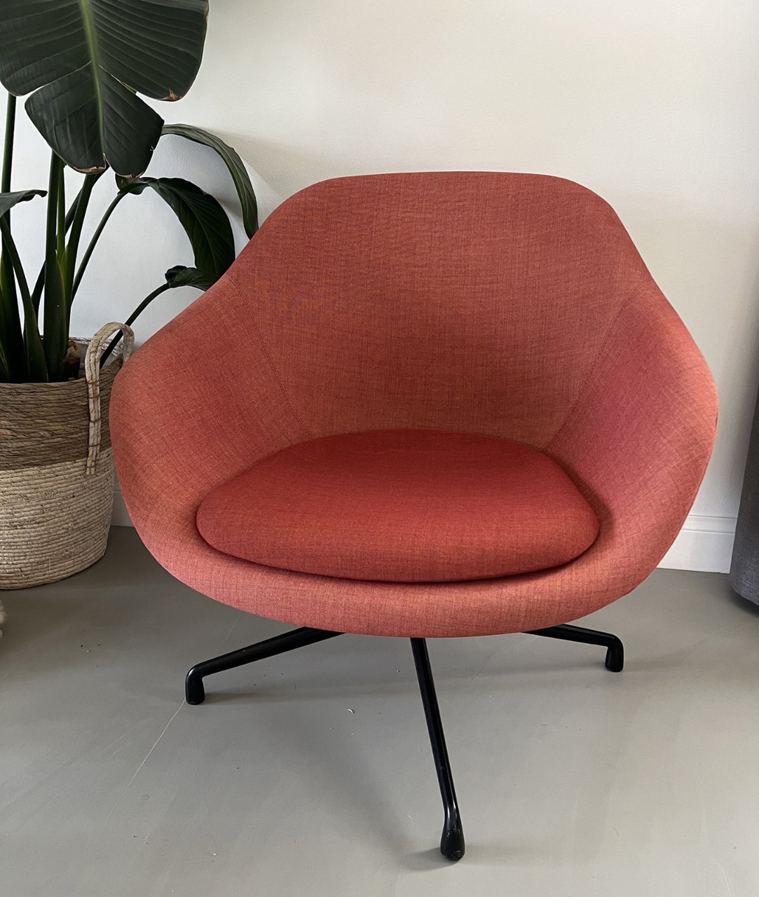 HAY lounge chair | €650 | Whoppah