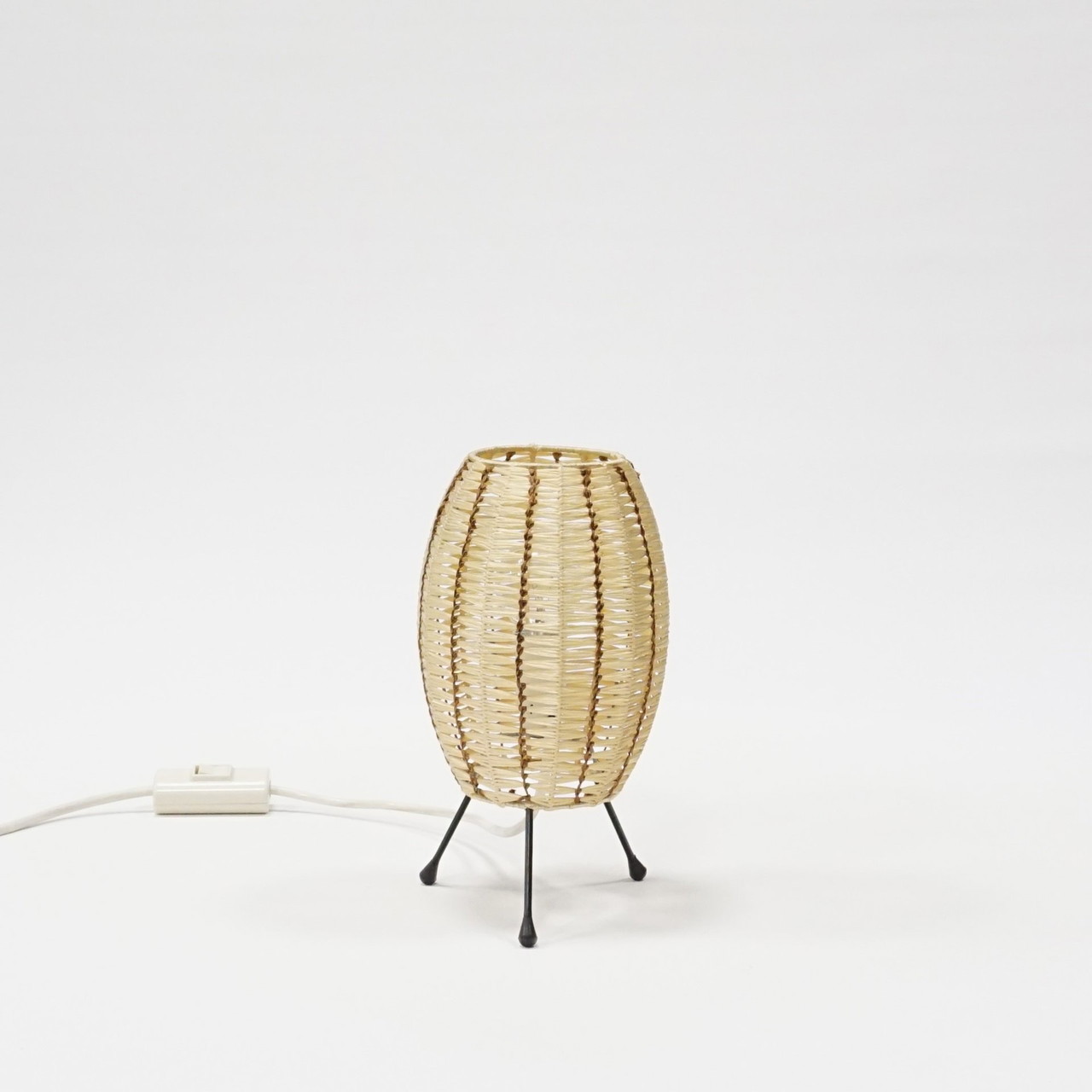 Mid Century table lamp braid | €79 | Whoppah