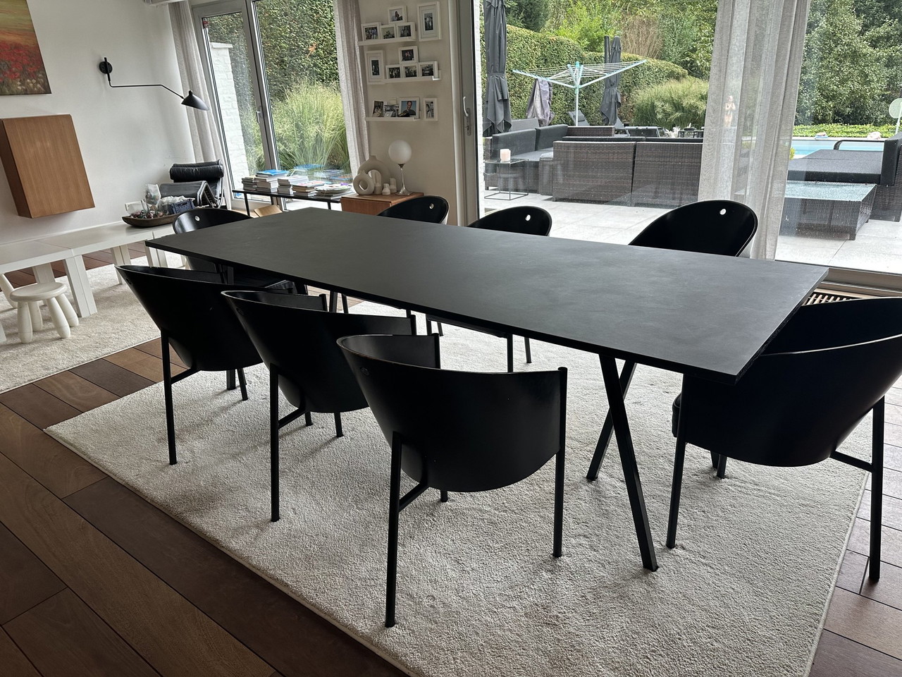 Hay Table Loop | €900 | Whoppah