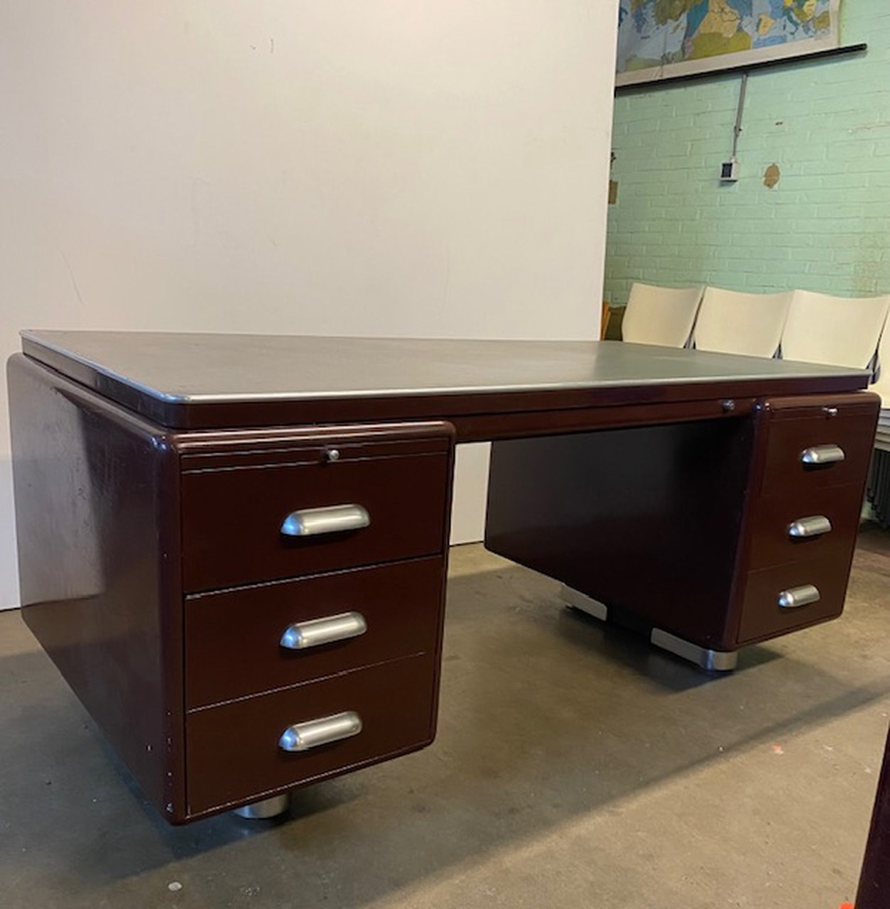 ODA steel desk 4 | €650 | Whoppah