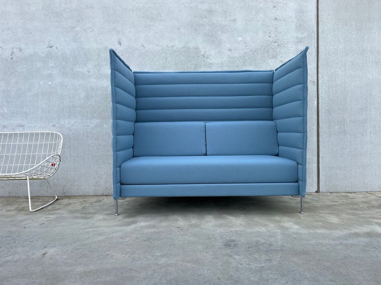 VITRA ALCOVE WORK CHAIR 2-SEATER | €1,850 | Whoppah