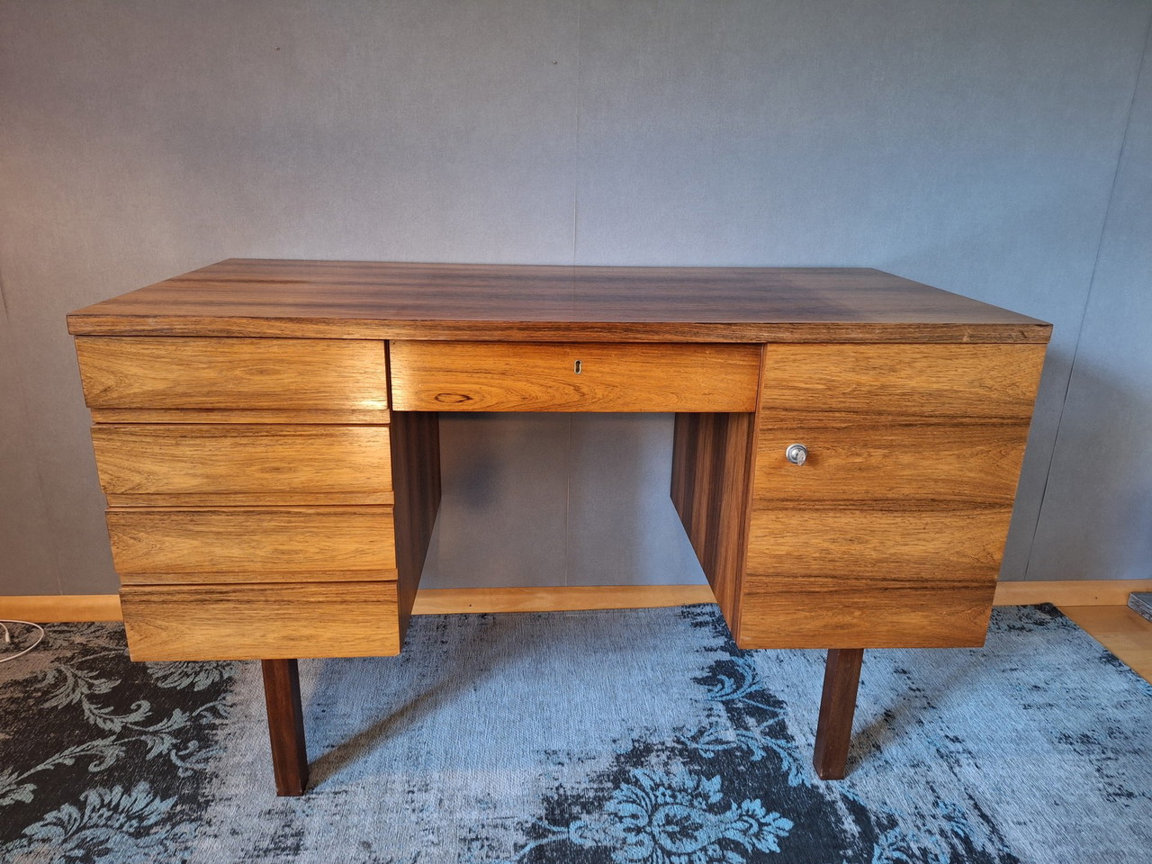Mid - Century desk Horn furniture | €249 | Whoppah