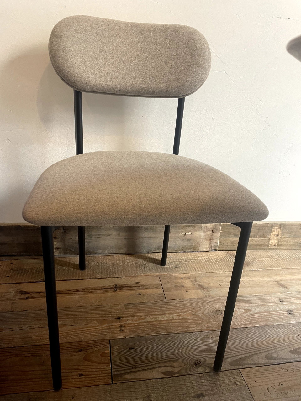 Studio Henk Oblique chair | €300 | Whoppah