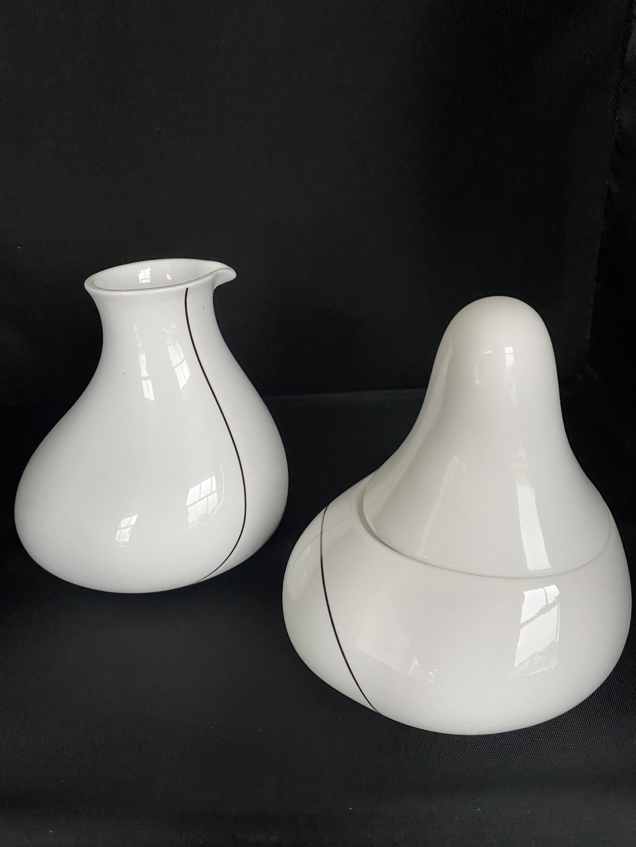 Menu Design Vea sugar bowl and milk jug | €30 | Whoppah