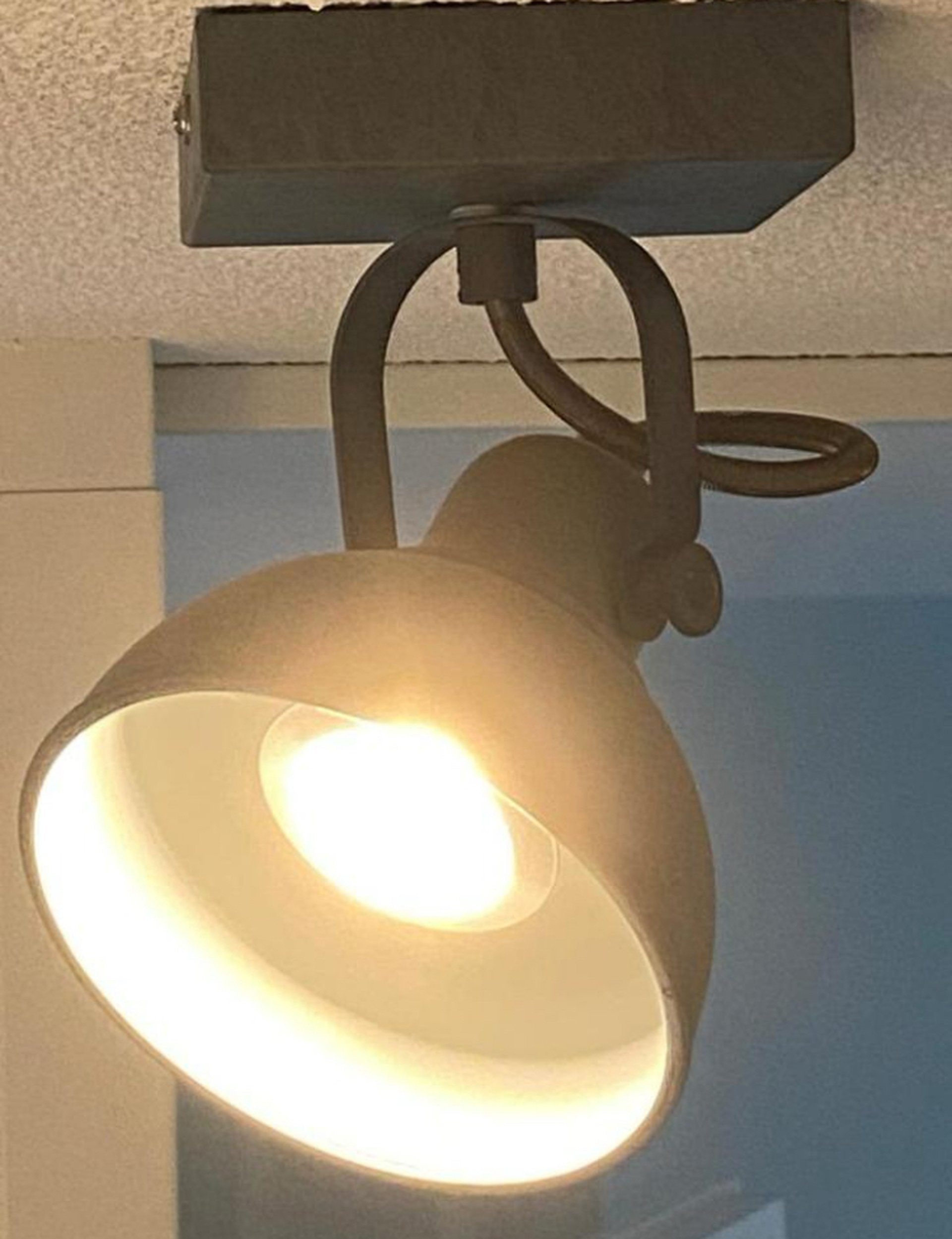 5x industrial spotlights | € 250 | Whoppah