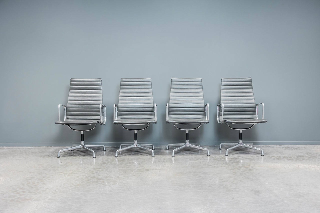 Eames EA112 meeting chair, 20x | €1,250 | Whoppah