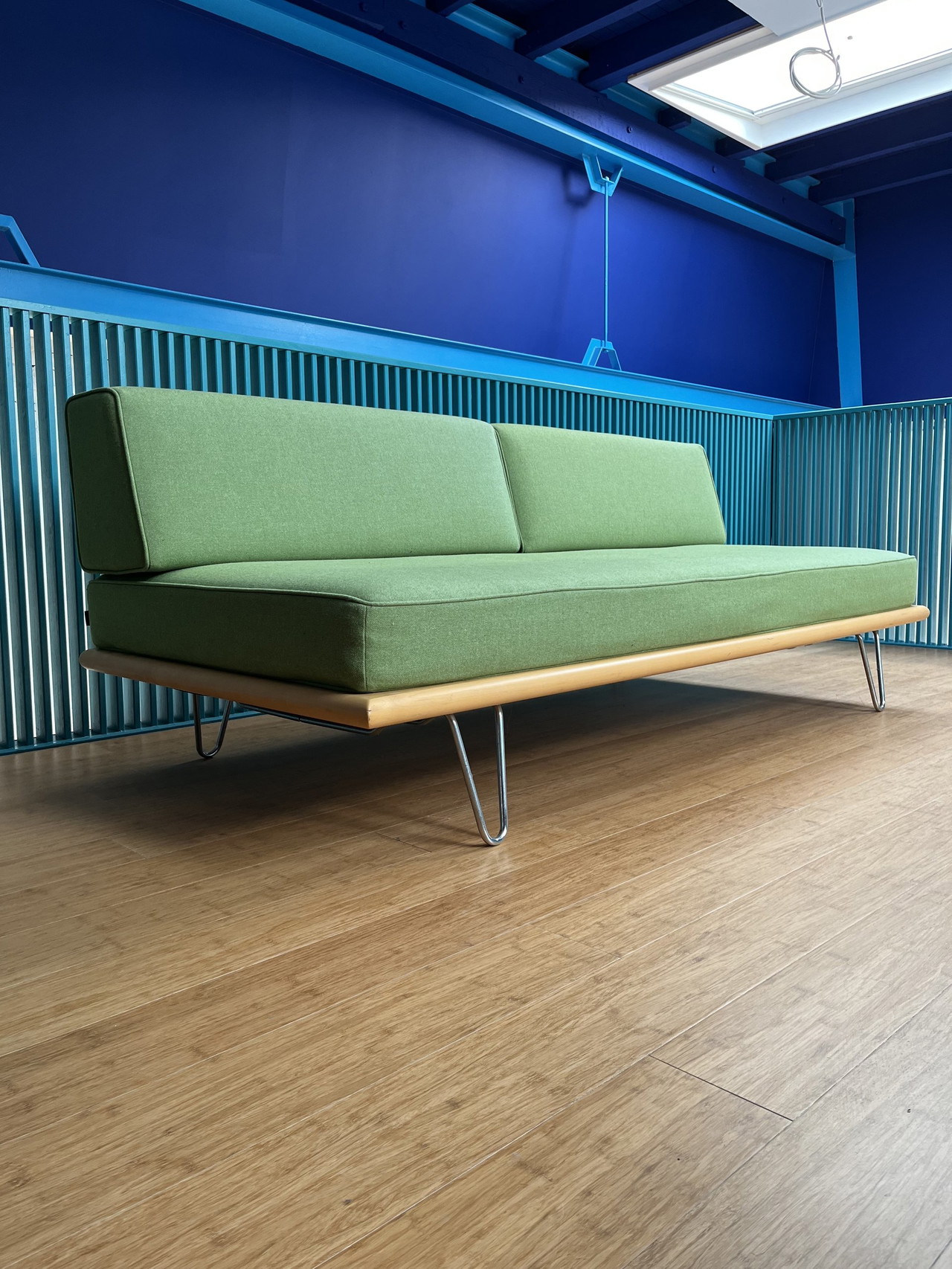 George Nelson Daybed sofa/sleeper | €1,700 | Whoppah