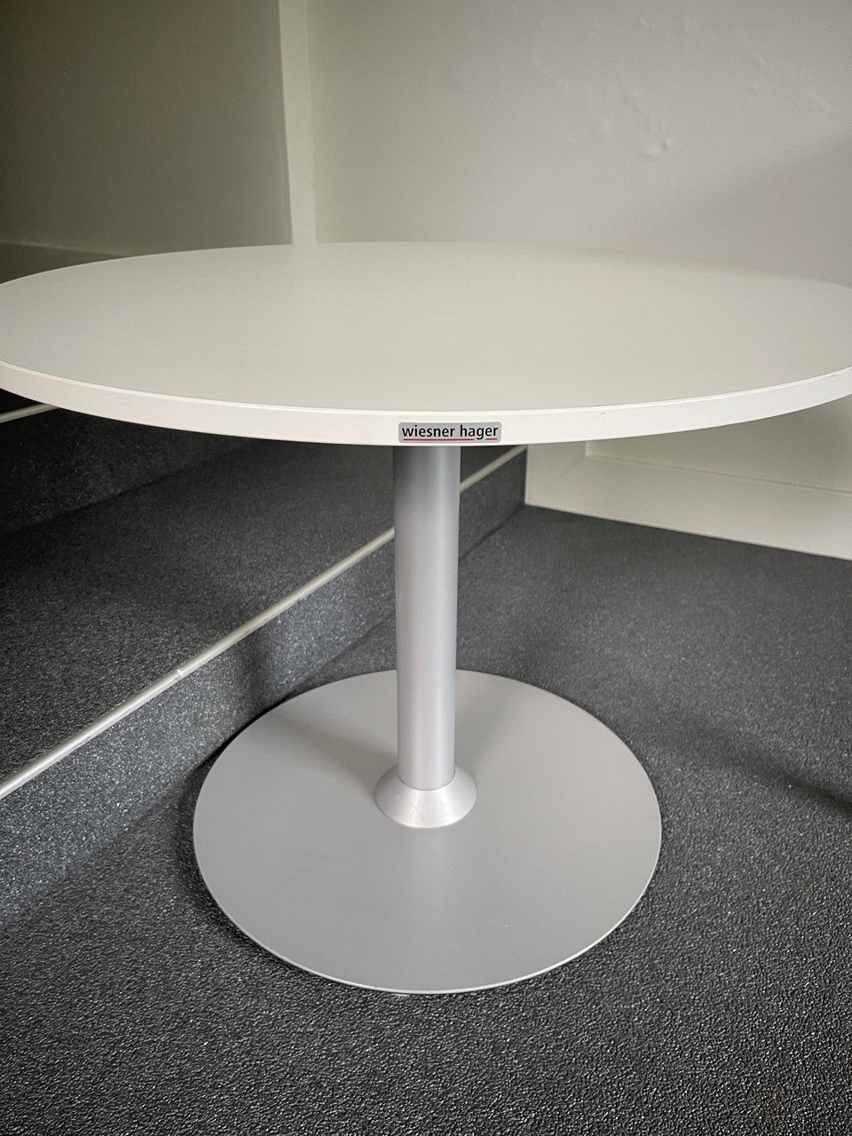Weisner Hager Side Table | €80 | Whoppah