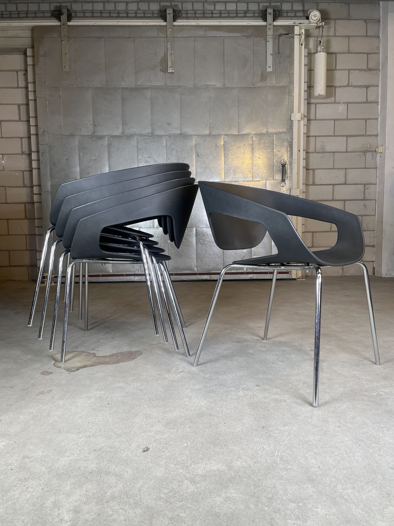 5x Casamania VAD chair by Luca Nichetto | €1,125 | Whoppah 5x Casamania VAD chair by Luca Nichetto | €1,125 | Whoppah