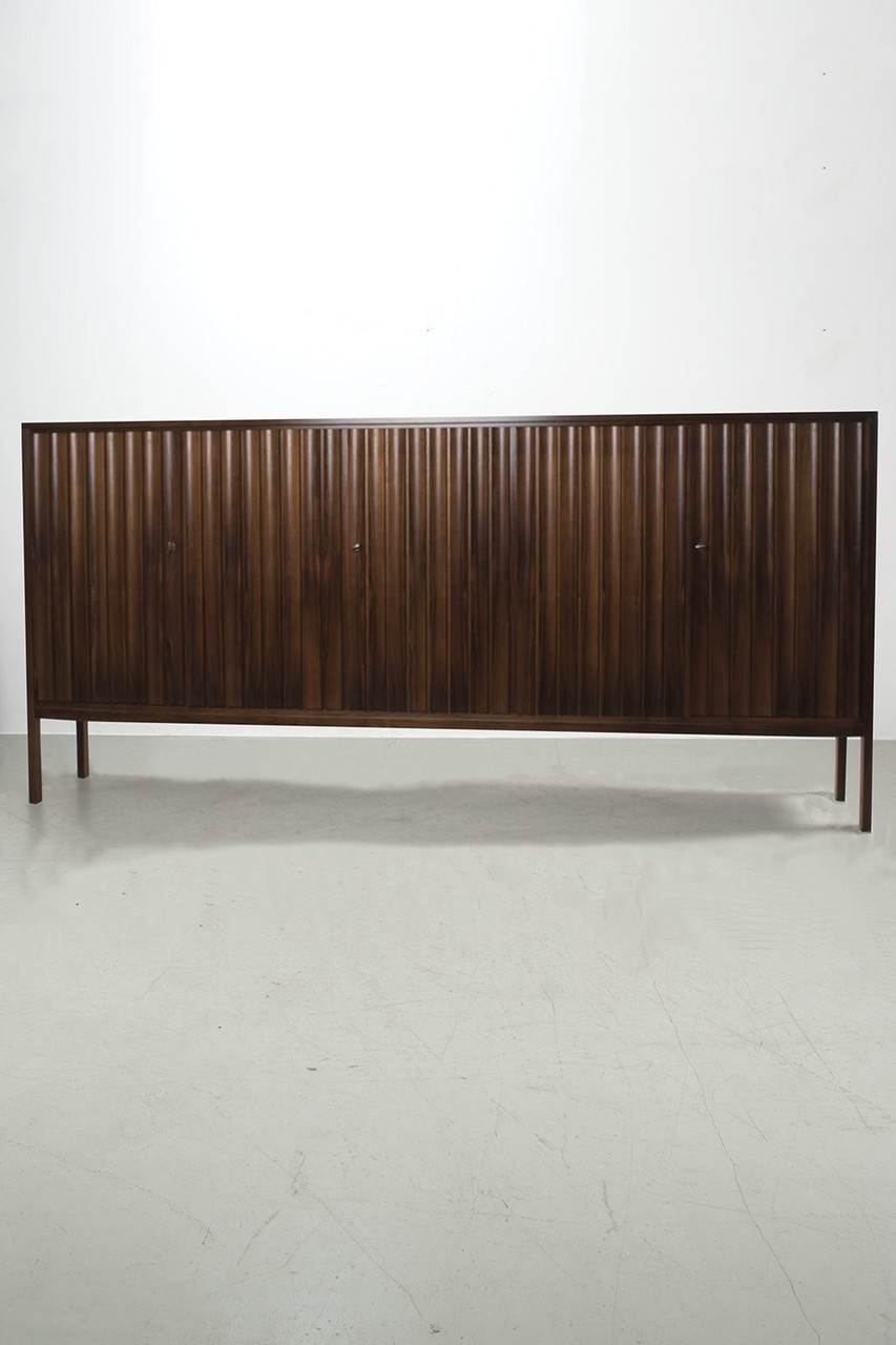Credenza alta Leo Bub XXL | €3,750 | Whoppah