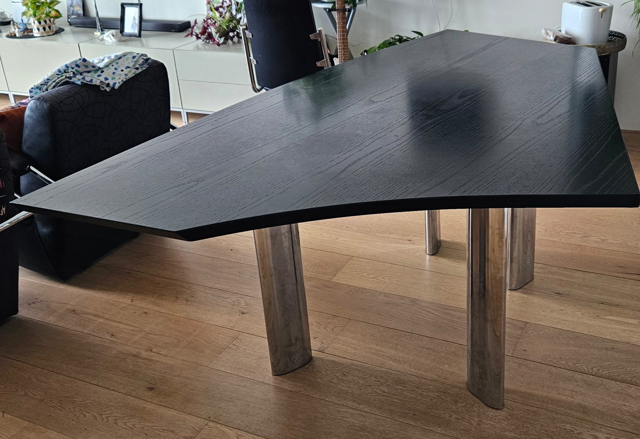Tecta dining table | €1,150 | Whoppah
