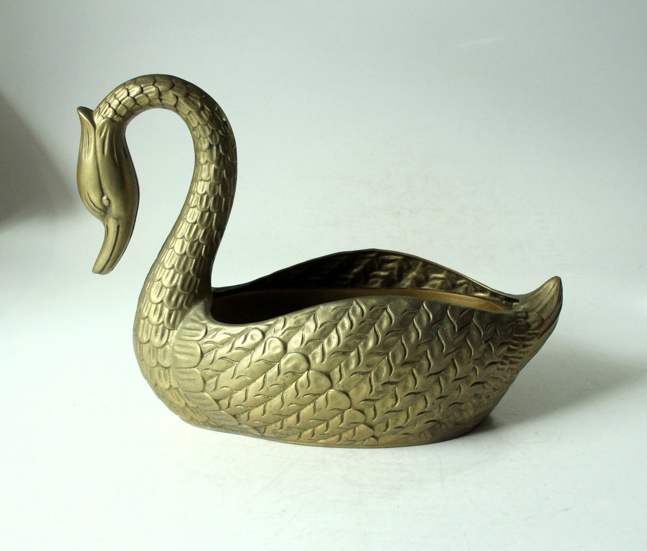 Brass planter in the shape of a swan with plastic insert - vintage | € ...