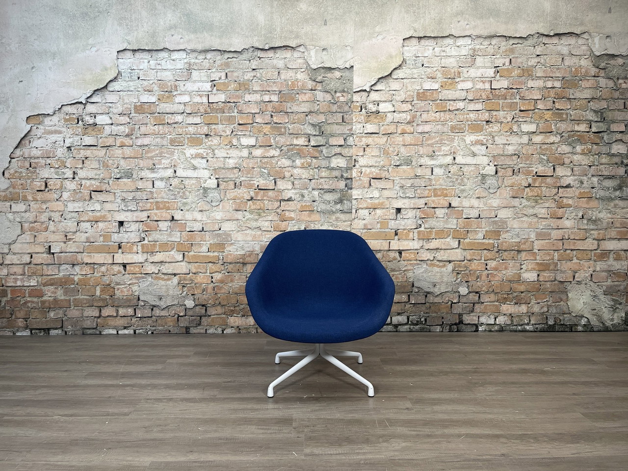 Hay Aal 81 | €660 | Whoppah