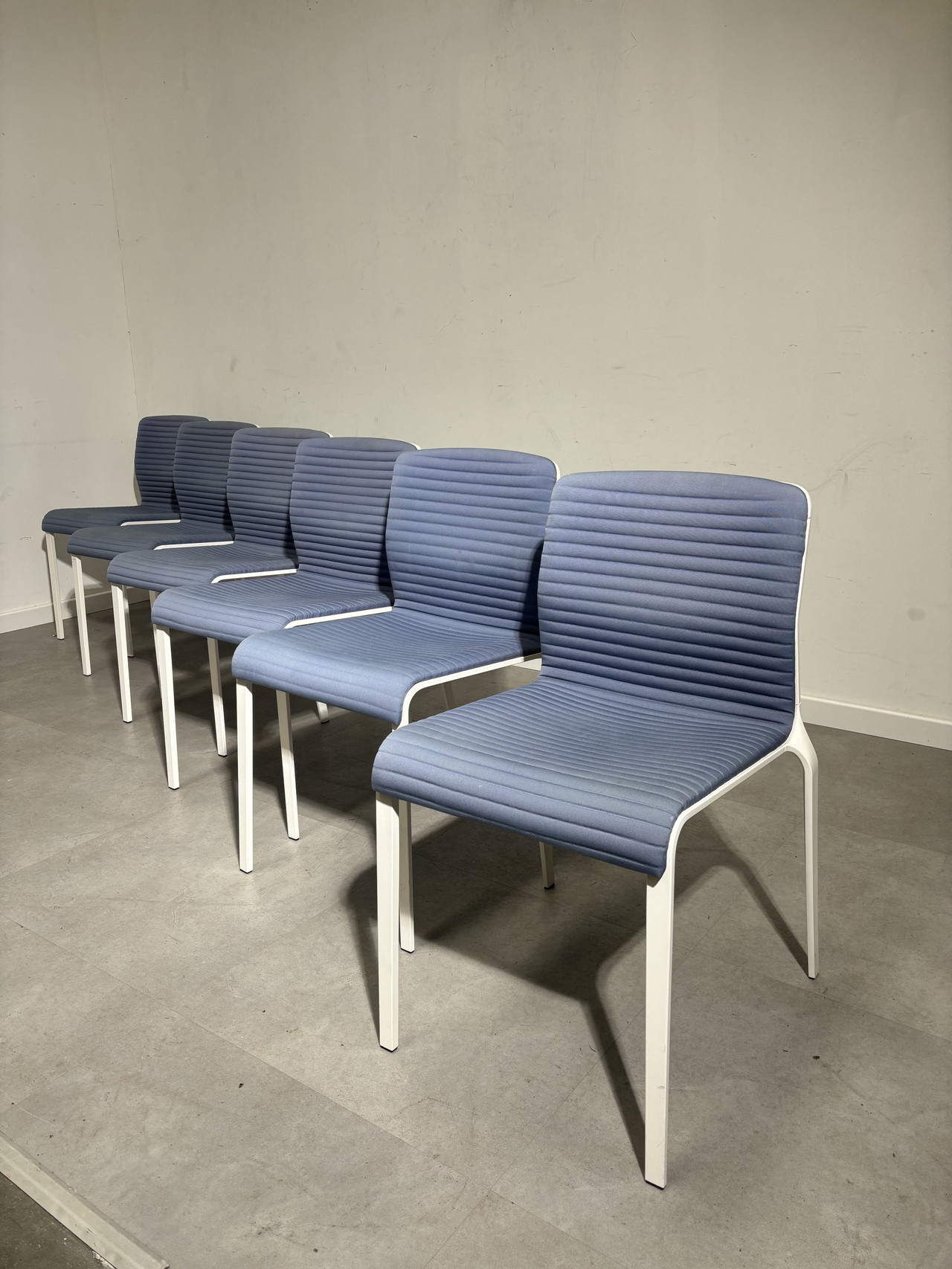 Set of six chairs MDF italia Model “Bend” | €1,095 | Whoppah