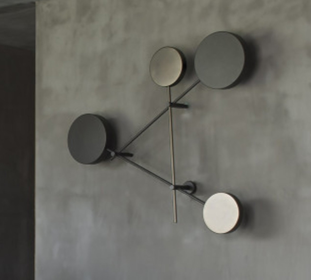 Arketipo Iride Wall Lamp | €400 | Whoppah
