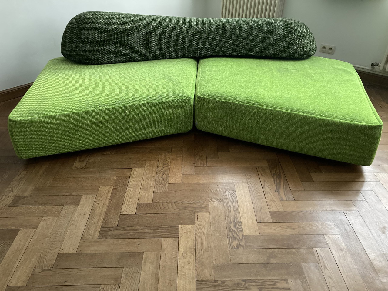 Edra On the rocks sofa by Francesco Binfaré | €3,555 | Whoppah