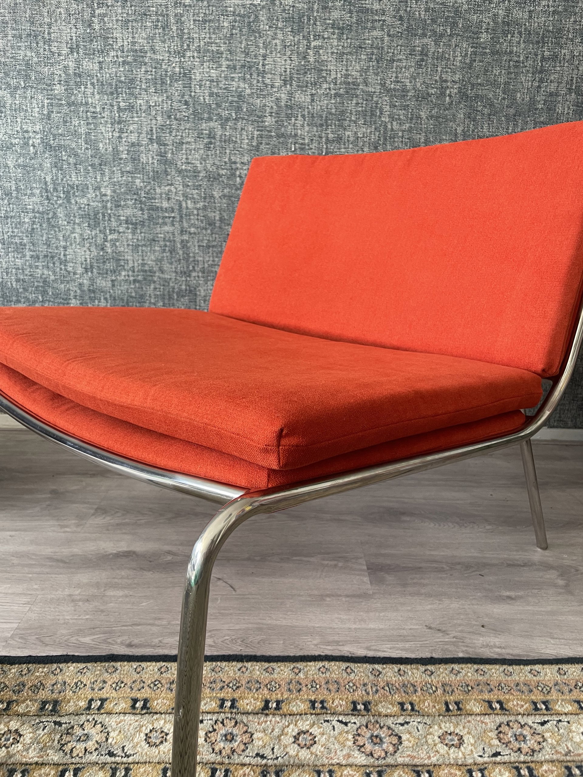 Living Divani “Frog” lounge chair by Piero Lissoni | €425 | Whoppah