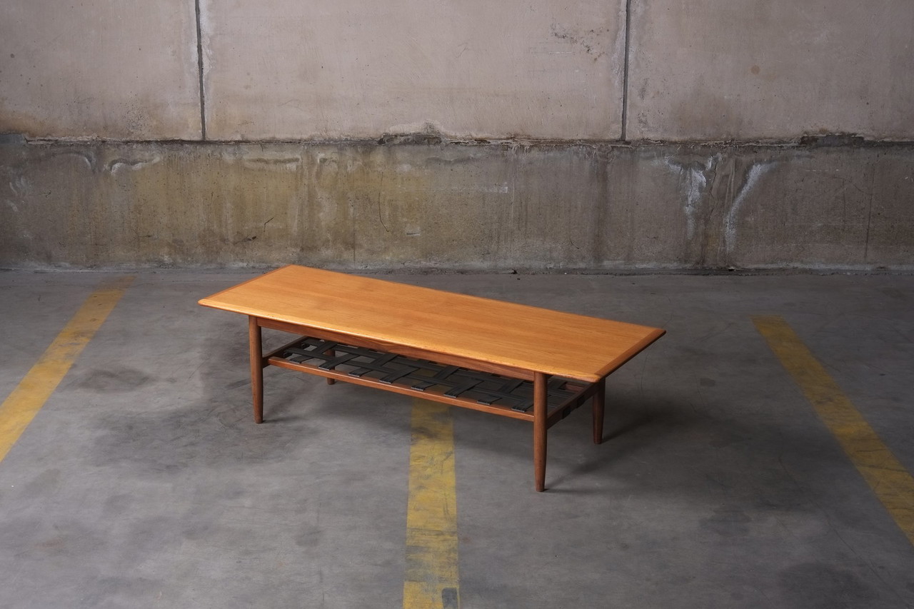 Vintage Topform coffee table | €295 | Whoppah
