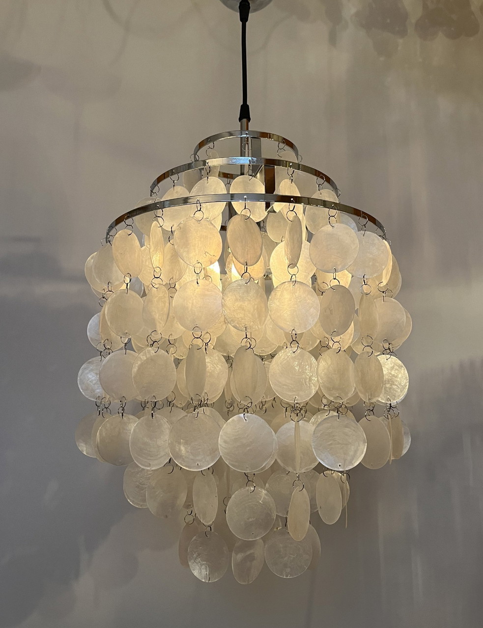 Capiz shell pendant lamp pearl chandelier | €245 | Whoppah