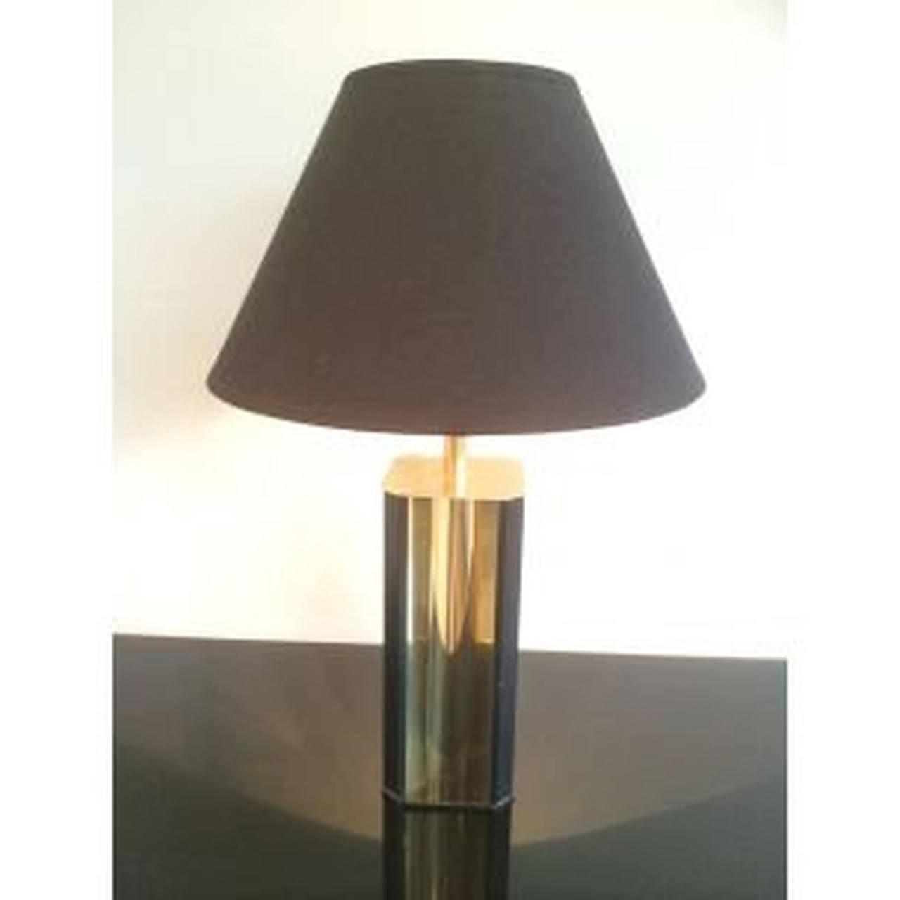 Lámpara vintage francesa de metal dorado y madera, 1960 | €550 | Whoppah