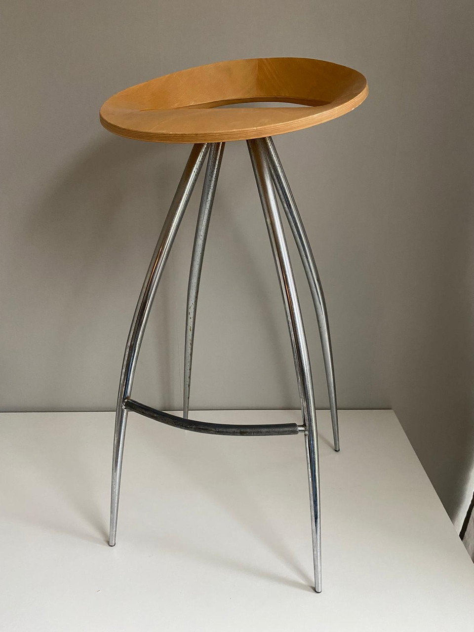 Lyra bar stools for sale store