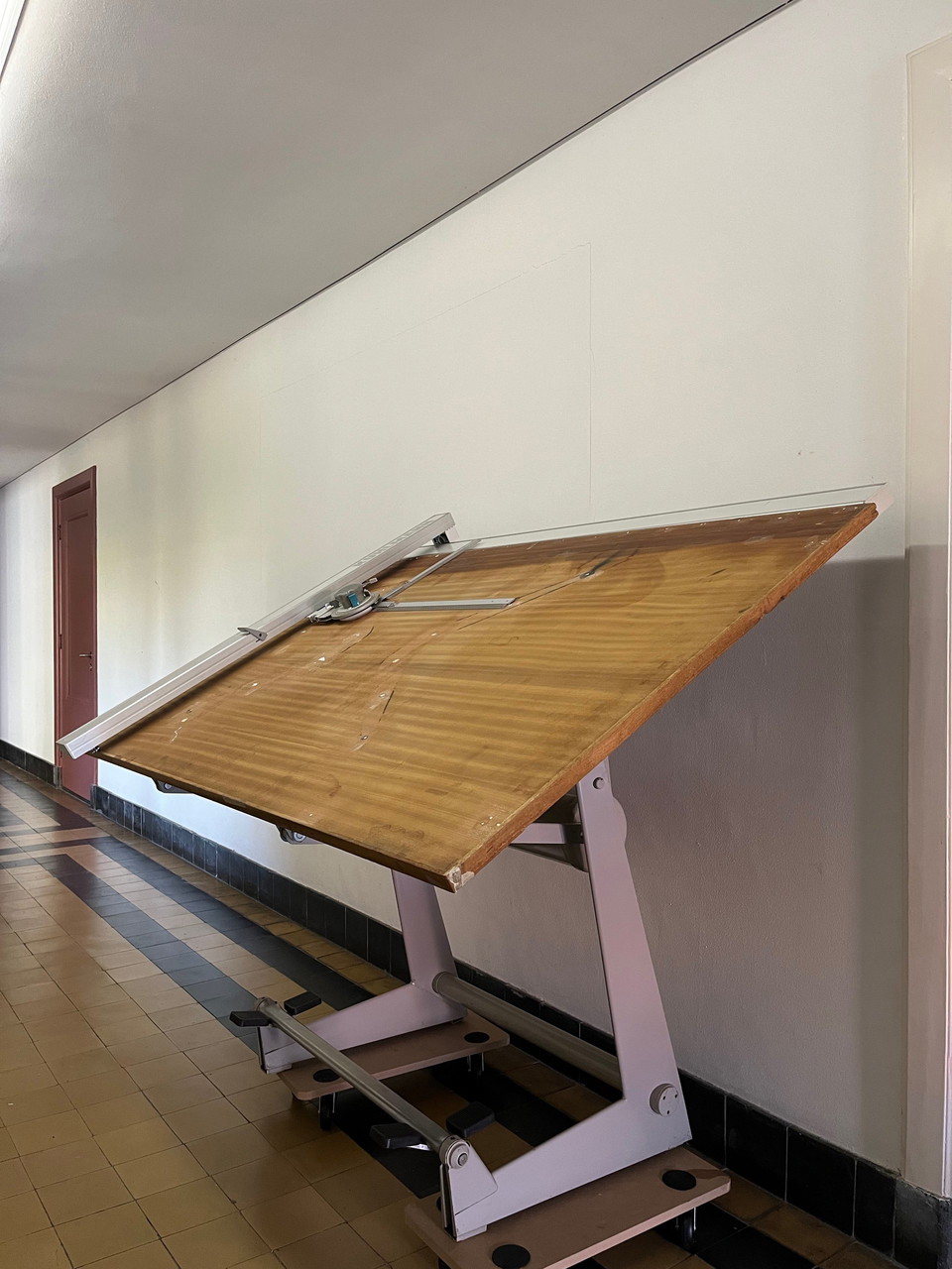 Revolt drawing board | €1,600 | Whoppah