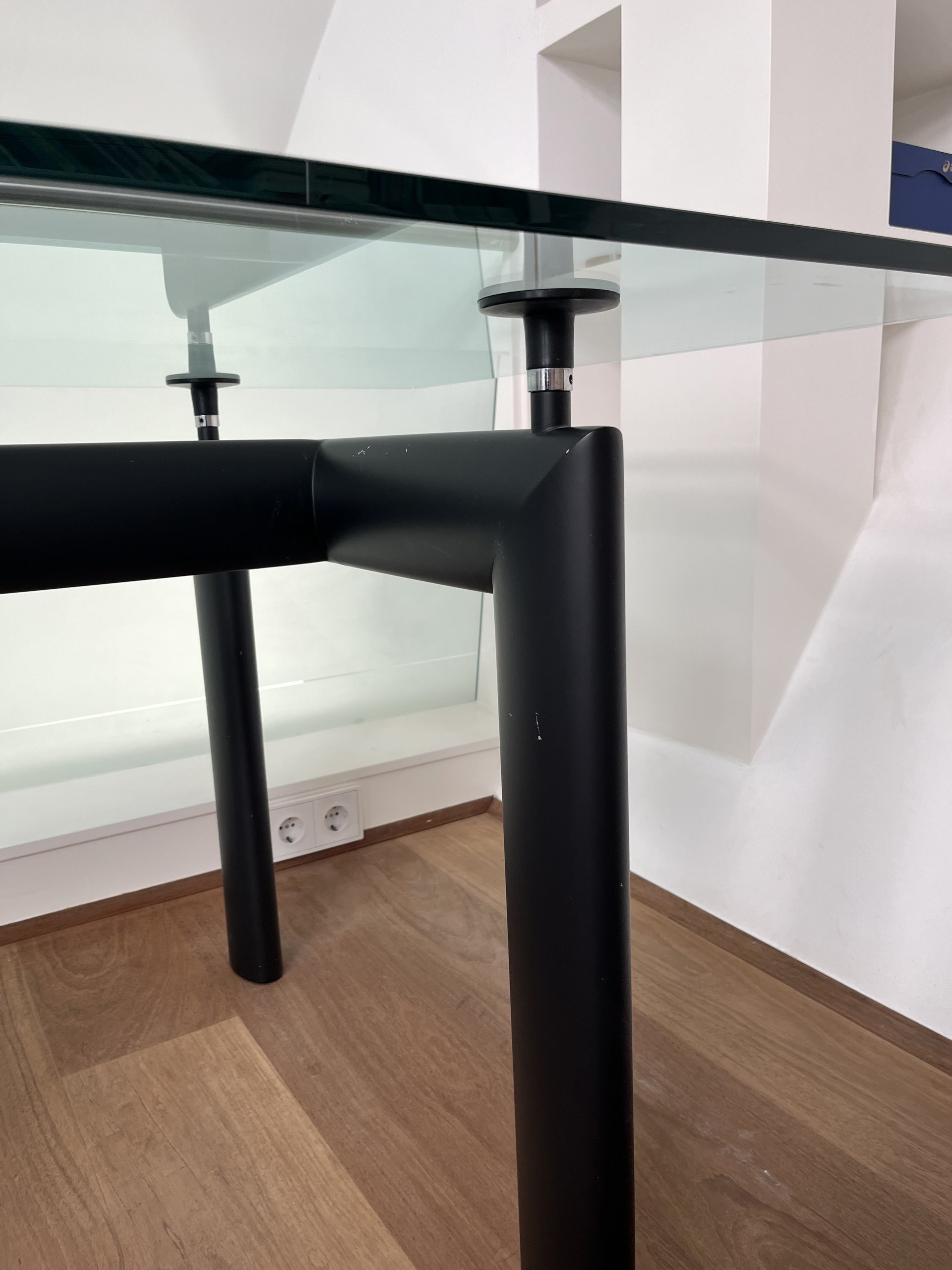 Cassina LC6 dining table by Le Corbusier | € 2,400 | Whoppah