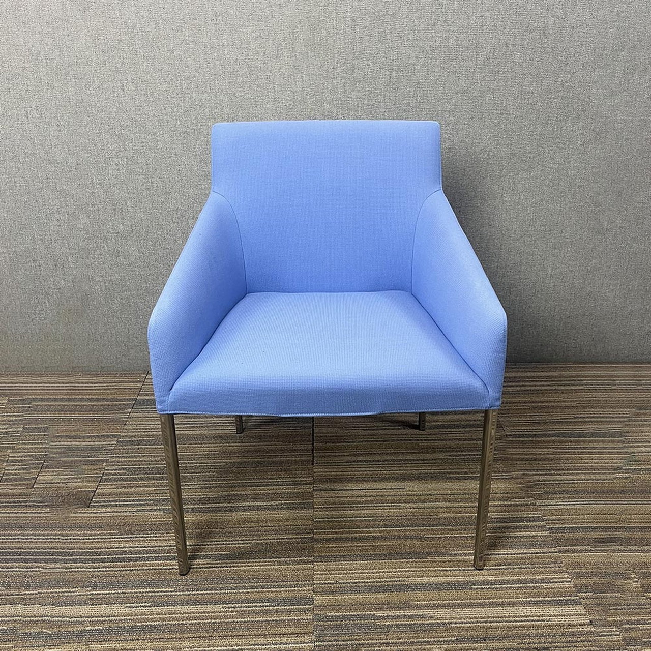 Arper Saari fauteuil | €149 | Whoppah