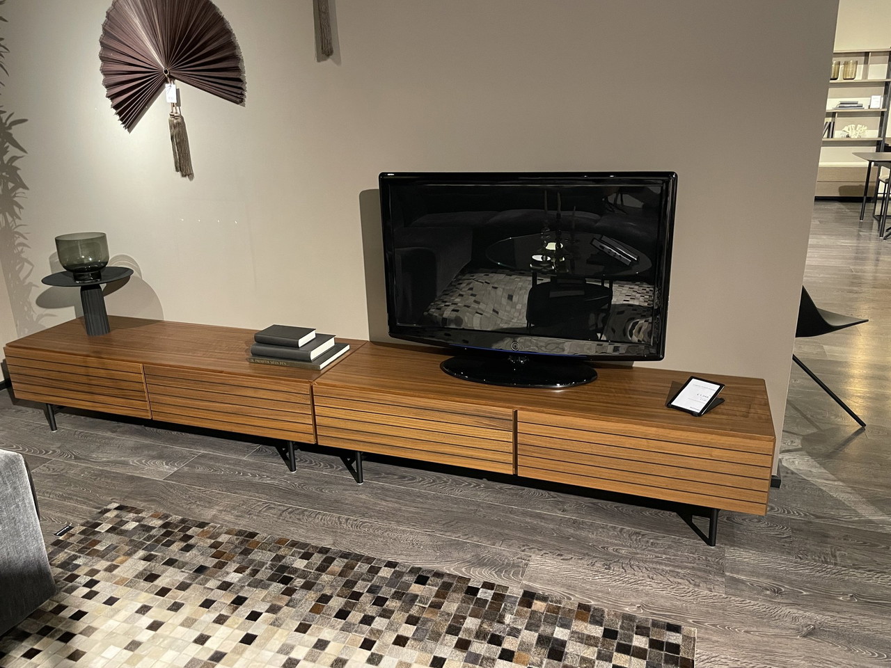 BoConcept - Lugano media unit (set of 2) | €2,150 | Whoppah