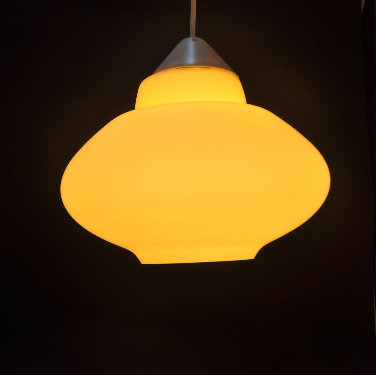 Philips hanging lamp | €235 | Whoppah
