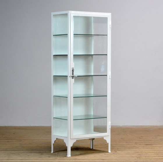 Vintage Medical Cabinet 1930 S 1 500 Whoppah