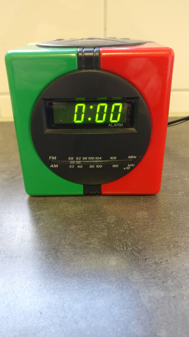 alarm clock cube