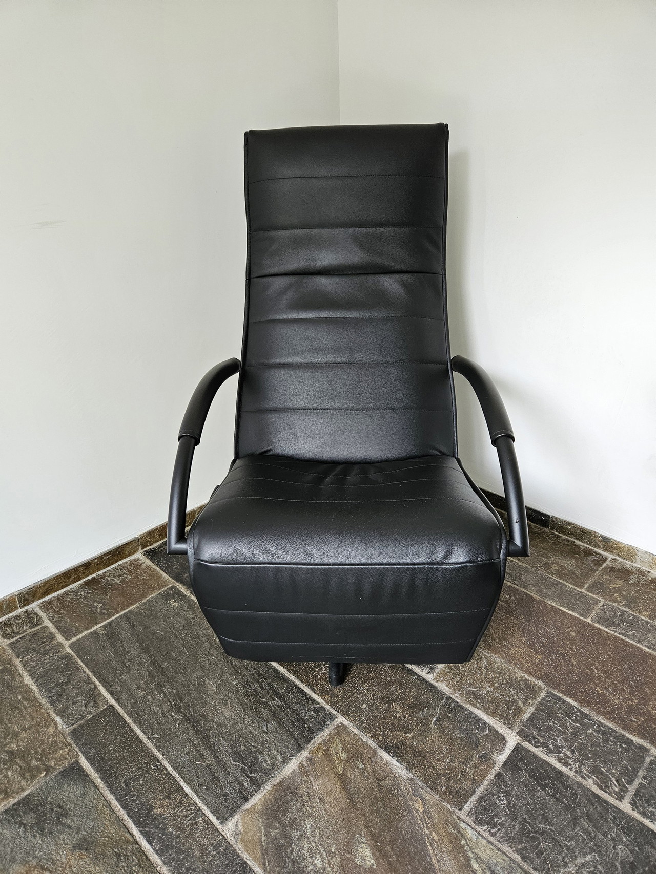 Jori Mensana Recliner | €1,800 | Whoppah