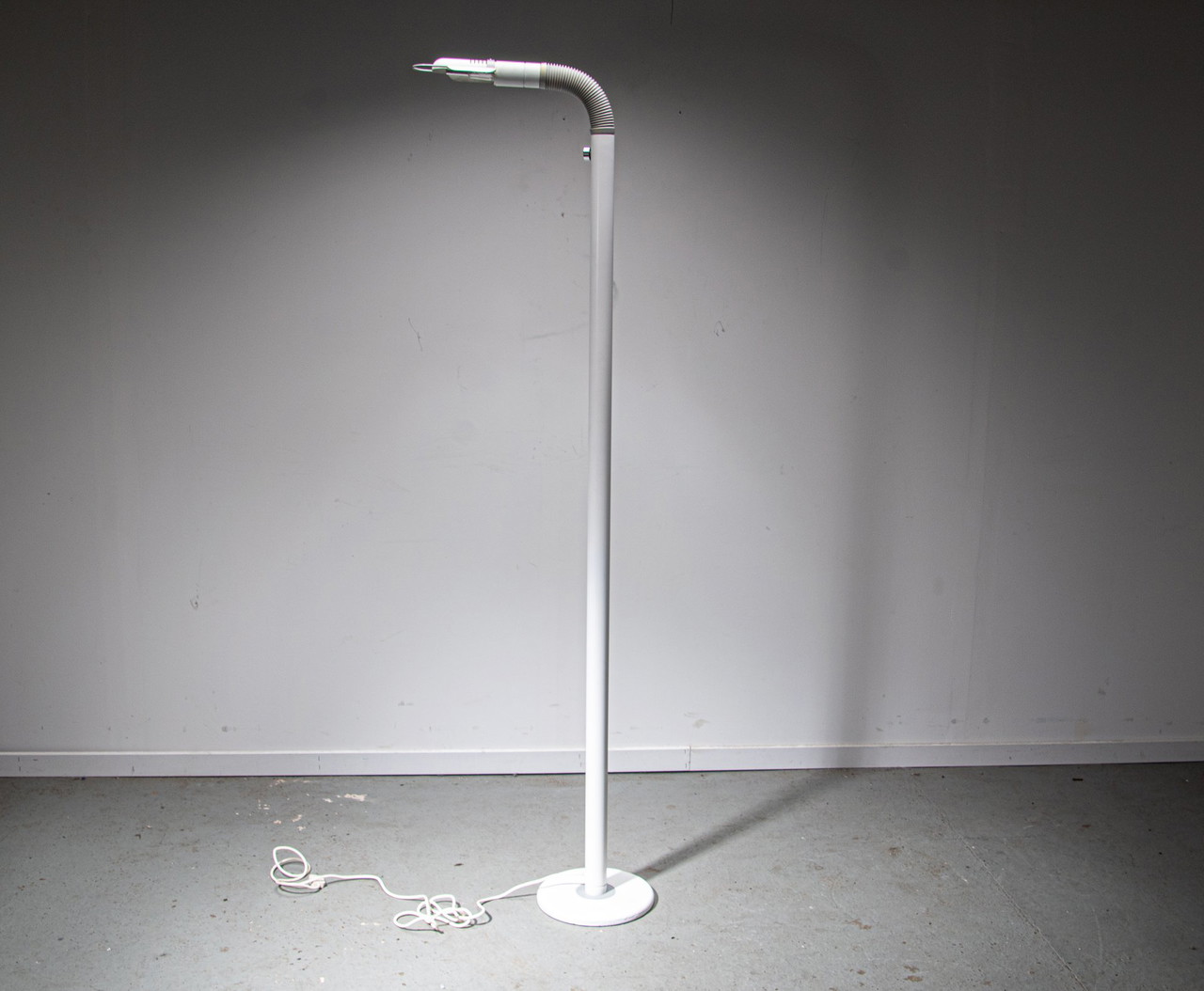 Targetti flexible floor lamp | €350 | Whoppah