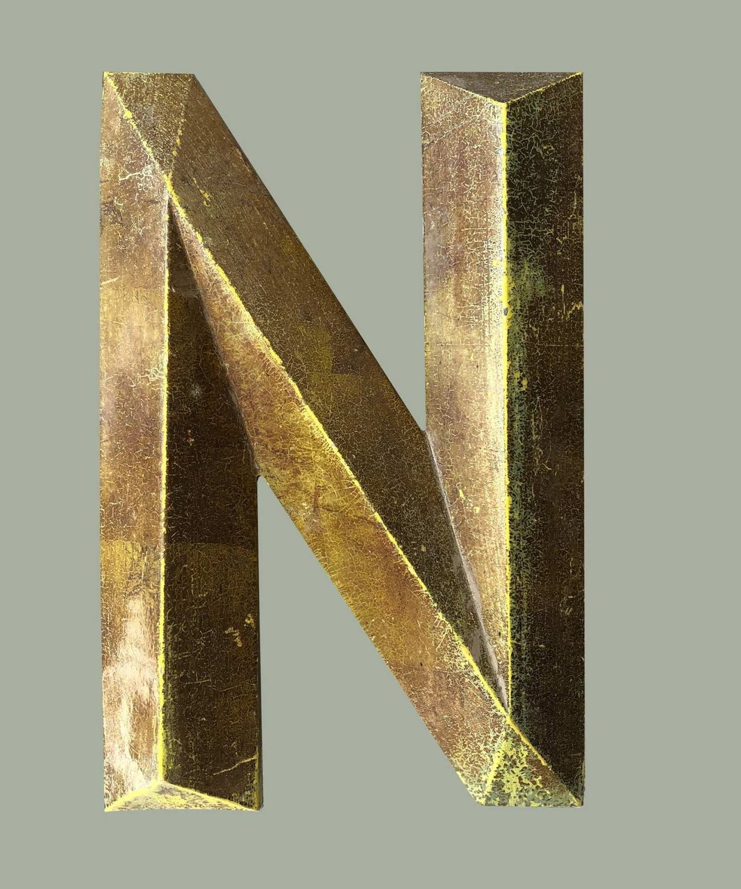 Vintage Metal letter gold finish "N" deco | €80 | Whoppah