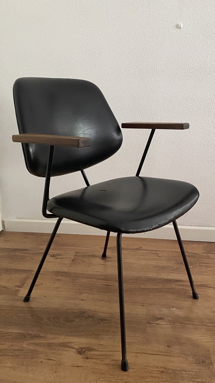 Wim Rietveld - Kembo chair | €175 | Whoppah