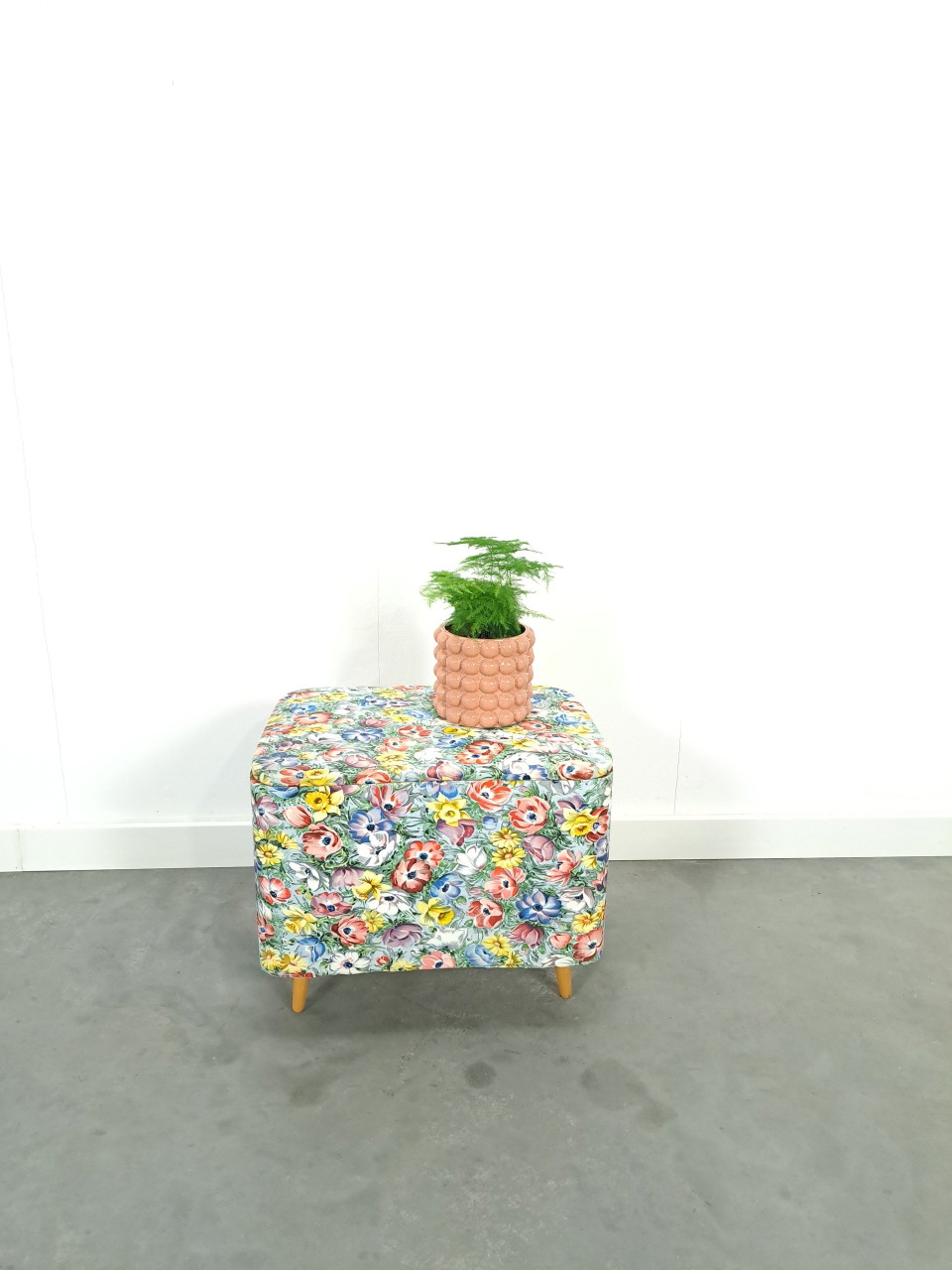 Flap Bench With Floral Print, Vintage Bench | €96 | Whoppah