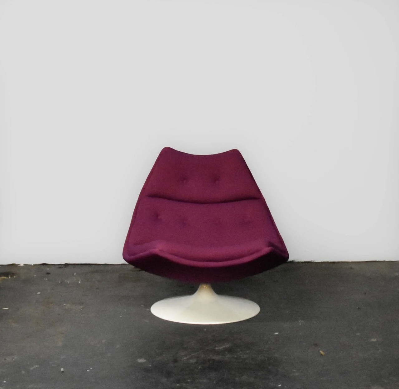Artifort F511 | €2,250 | Whoppah
